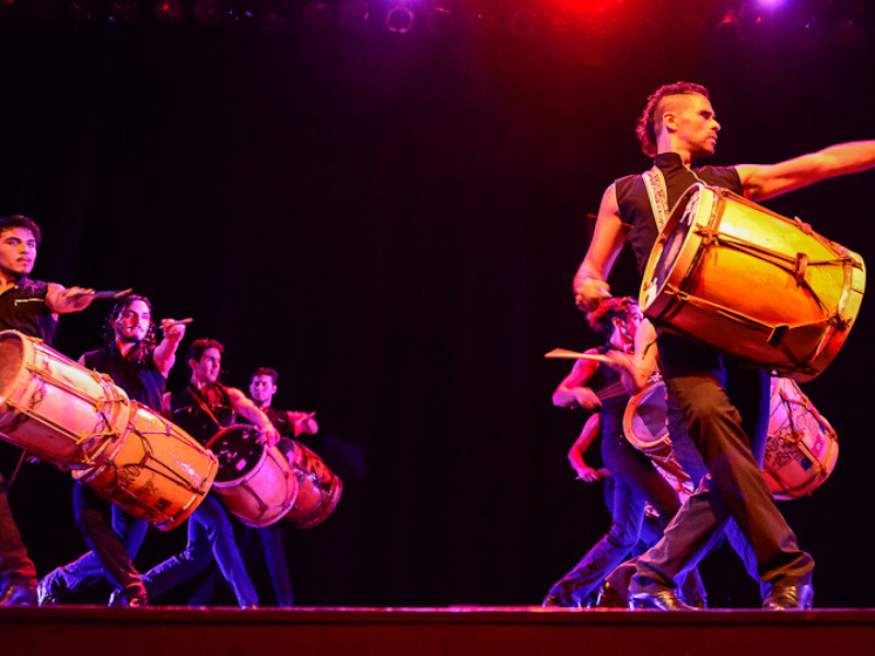 Che Malambo - Théâtre Bobino - Theatre In Paris