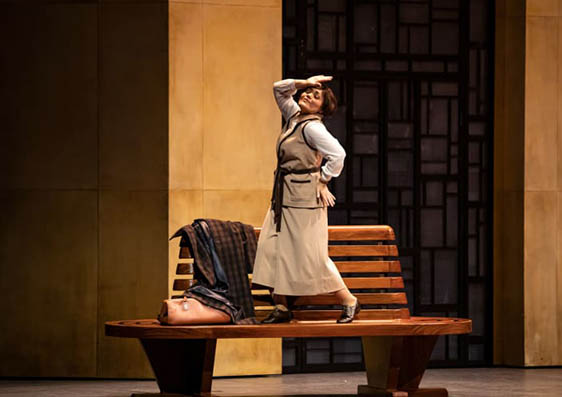 Manon at Opéra Bastille - Opéra Bastille - Theatre In Paris