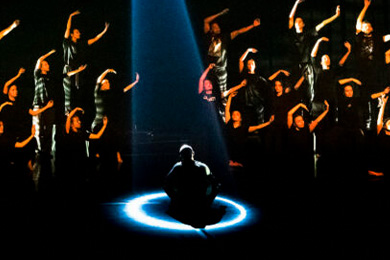 Murmuration de Sadeck Berrabah - Théâtre Le 13ème Art - theatreinparis ...