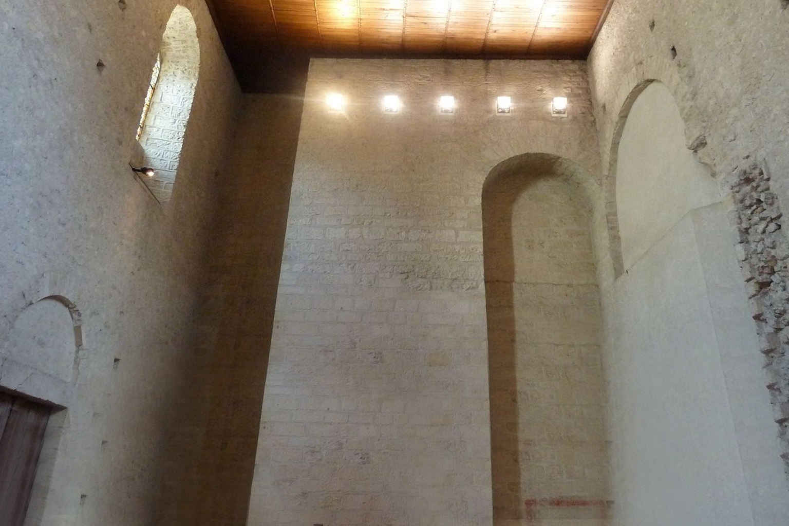 Concert at the Saint Symphorien Chapel (Saint Germain des Prés Church ...